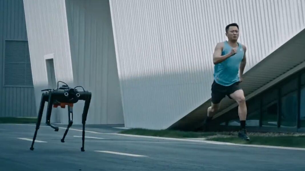 Robô Chinês Atinge Velocidade Impressionante E Bate Recorde Em Corrida