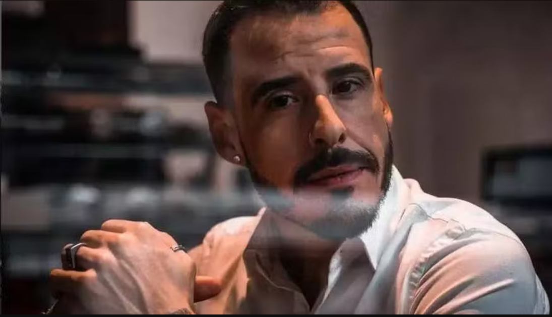 Influenciador “Calvo do Campari” deixa a prisão após acusação de ...